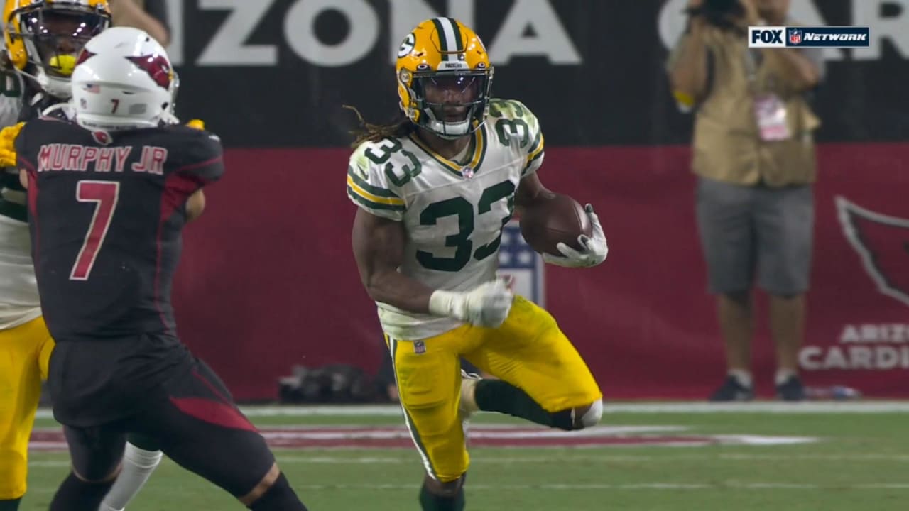 Green Bay Packers running back Aaron Jones tightropes sideline for 19 ...