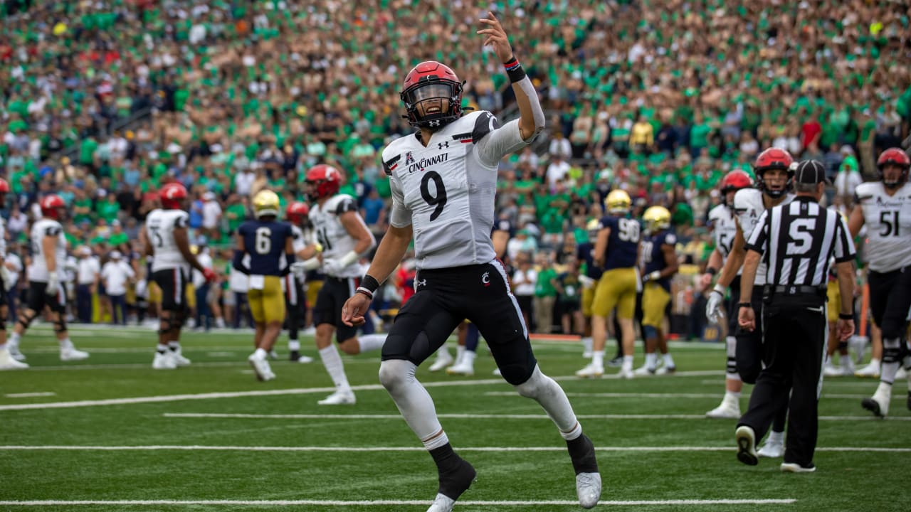 Pro comparisons for 2022 rookie Atlanta Falcons quarterback Desmond ...