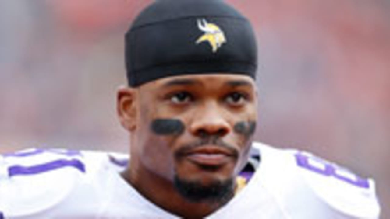 Vikings release receiver Jerome Simpson