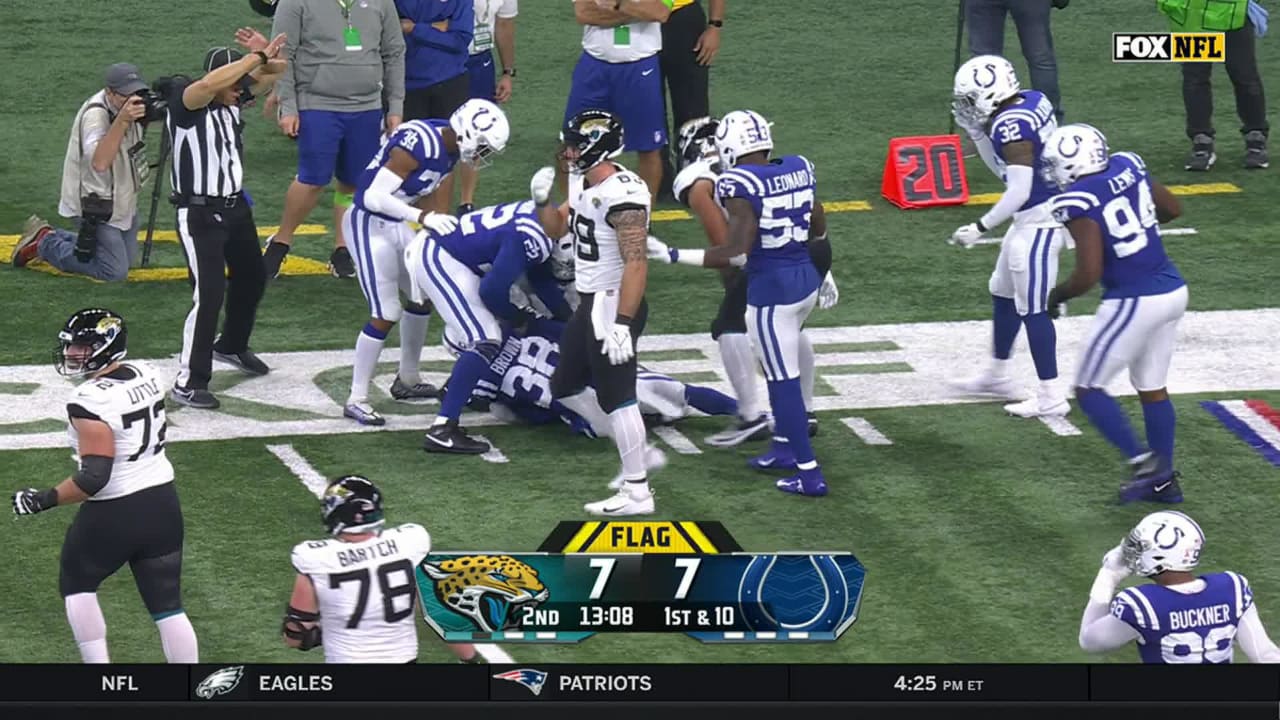 Indianapolis Colts cornerback Tony Brown makes critical diving ...