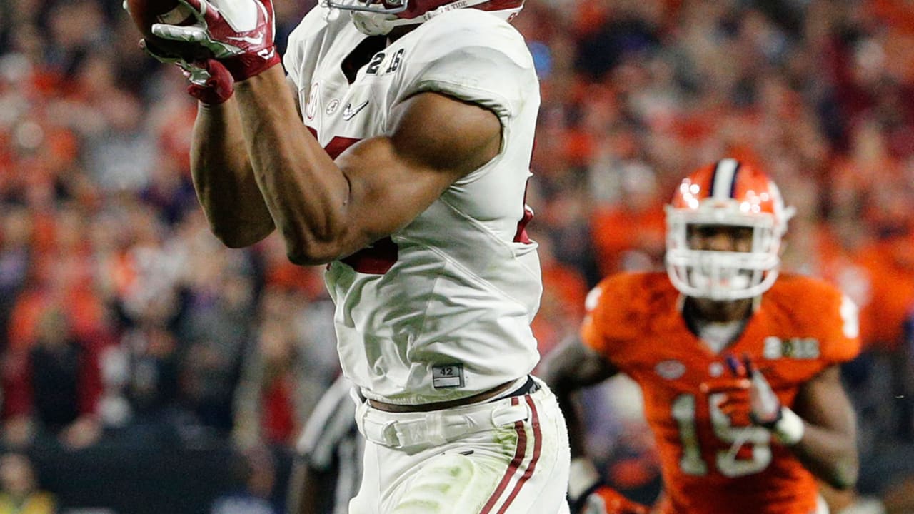 O.J. Howard stands out in star-studded national title game