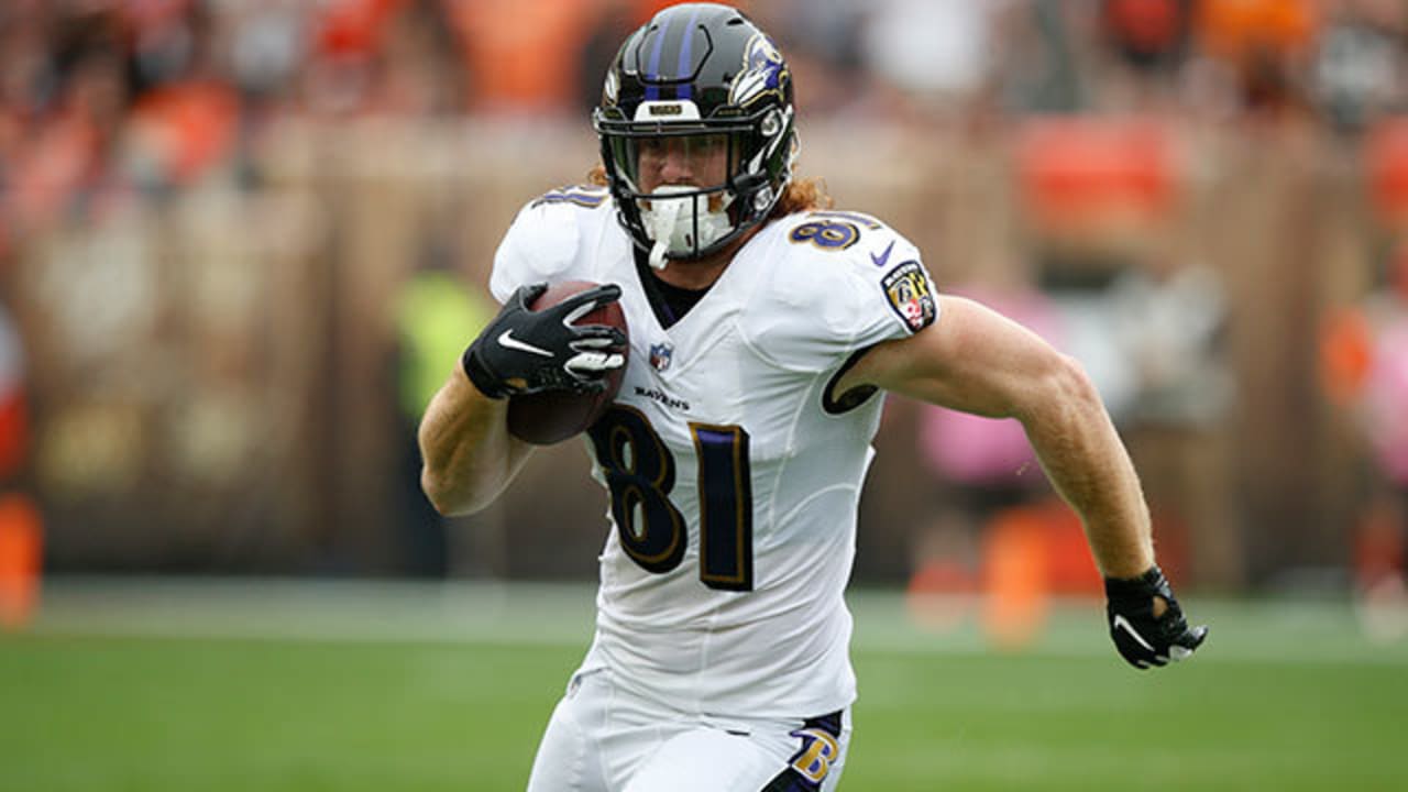 First-round pick Hayden Hurst makes first NFL catch