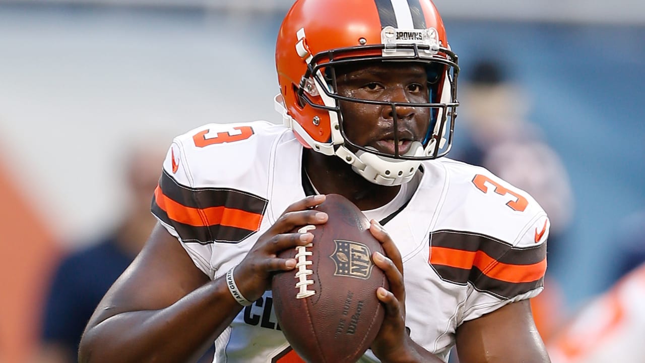 Baltimore Ravens swap QBs, add veteran Thad Lewis