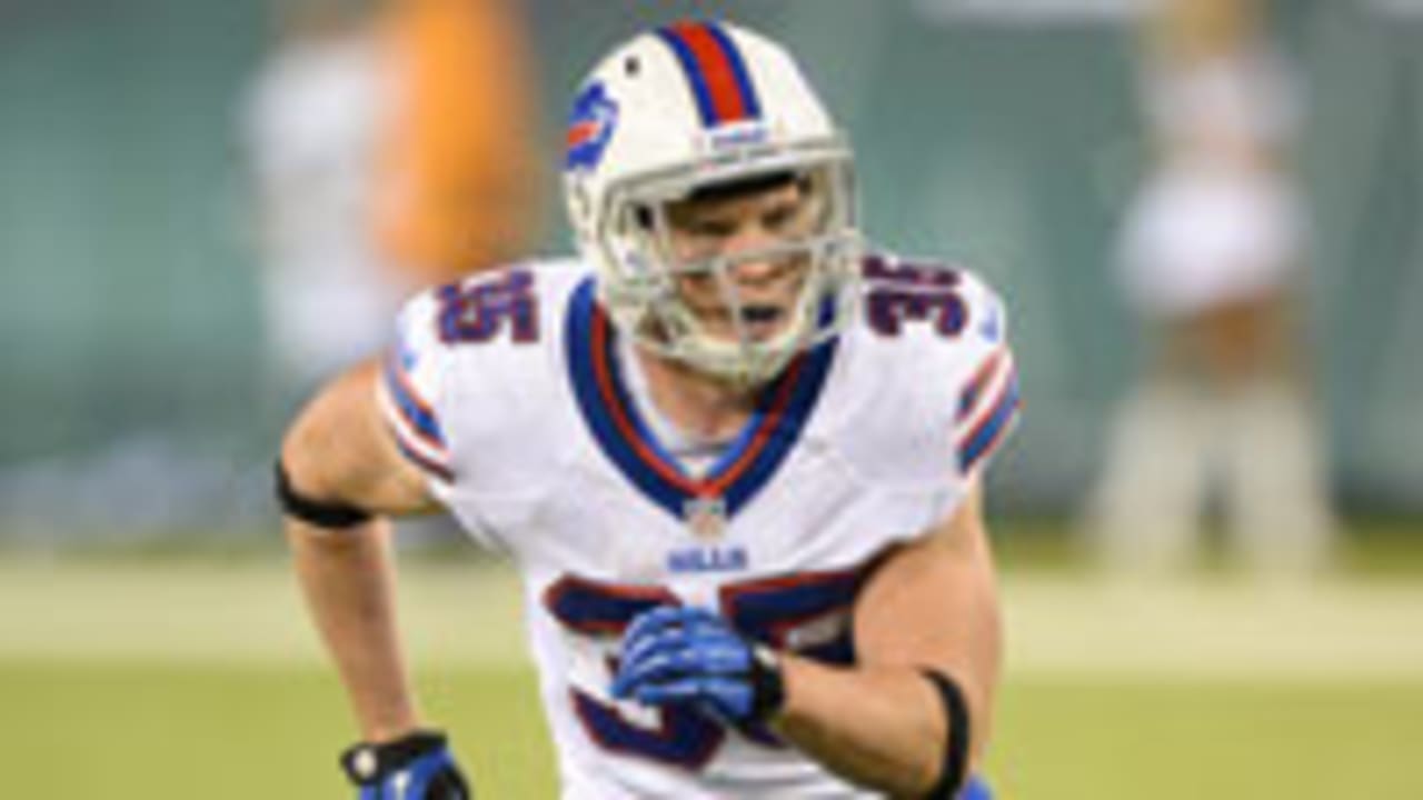 Jim Leonhard signs with the Cleveland Browns