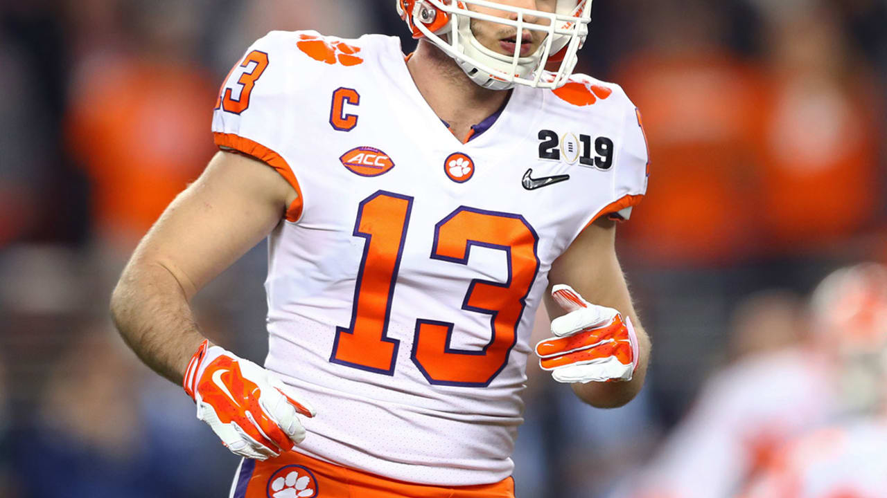 Oakland Raiders select Clemson WR Hunter Renfrow Oakland Raiders select Clemson WR Hunter Renfrow