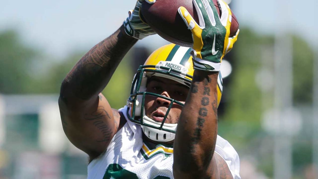 Packers TE Andrew Quarless arrested for firing gun