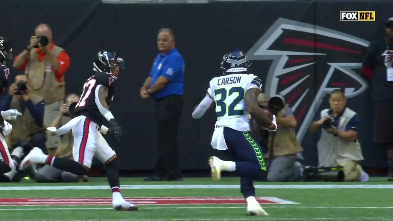 Chris Carson's wicked cutback turns into sideline sprint for TD