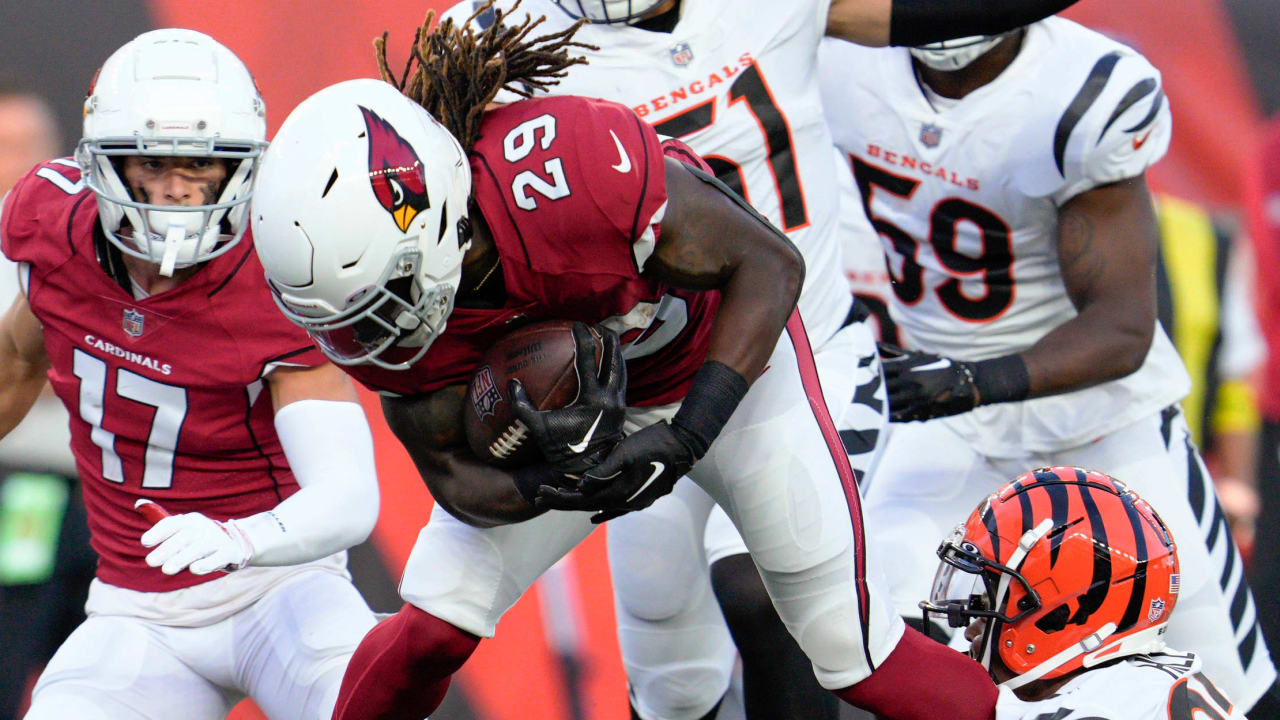 Arizona Cardinals running back Jonathan Ward explodes through traffic ...