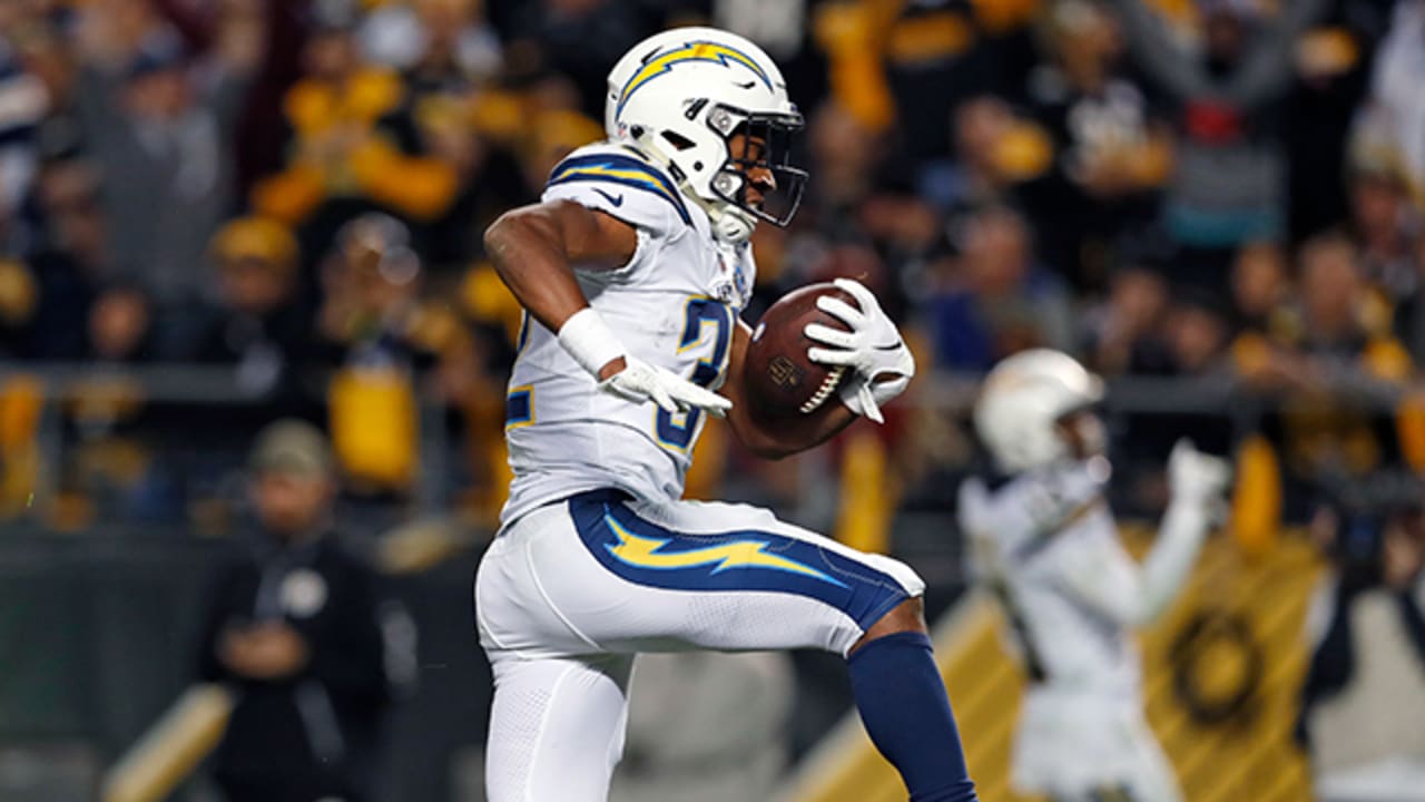 Justin Jackson gives Chargers first lead of game on shifty TD run