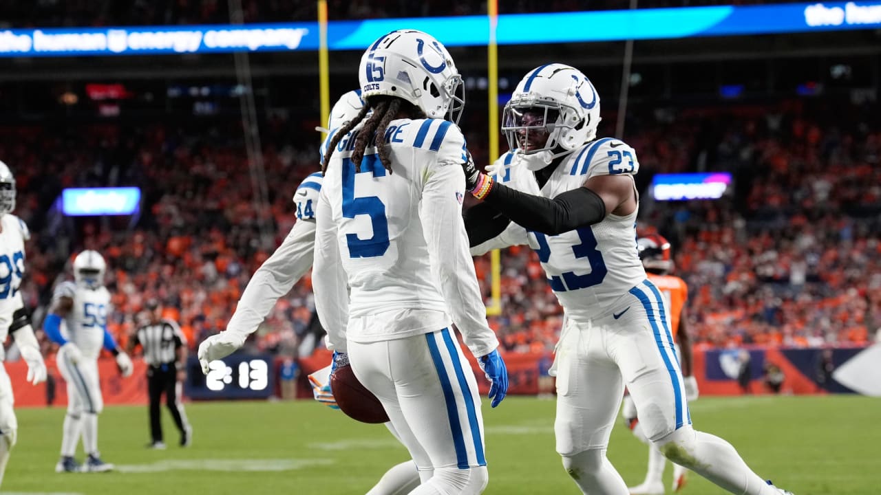 Colts' Stephon Gilmore on big plays vs. Russell Wilson: 'He kept trying ...