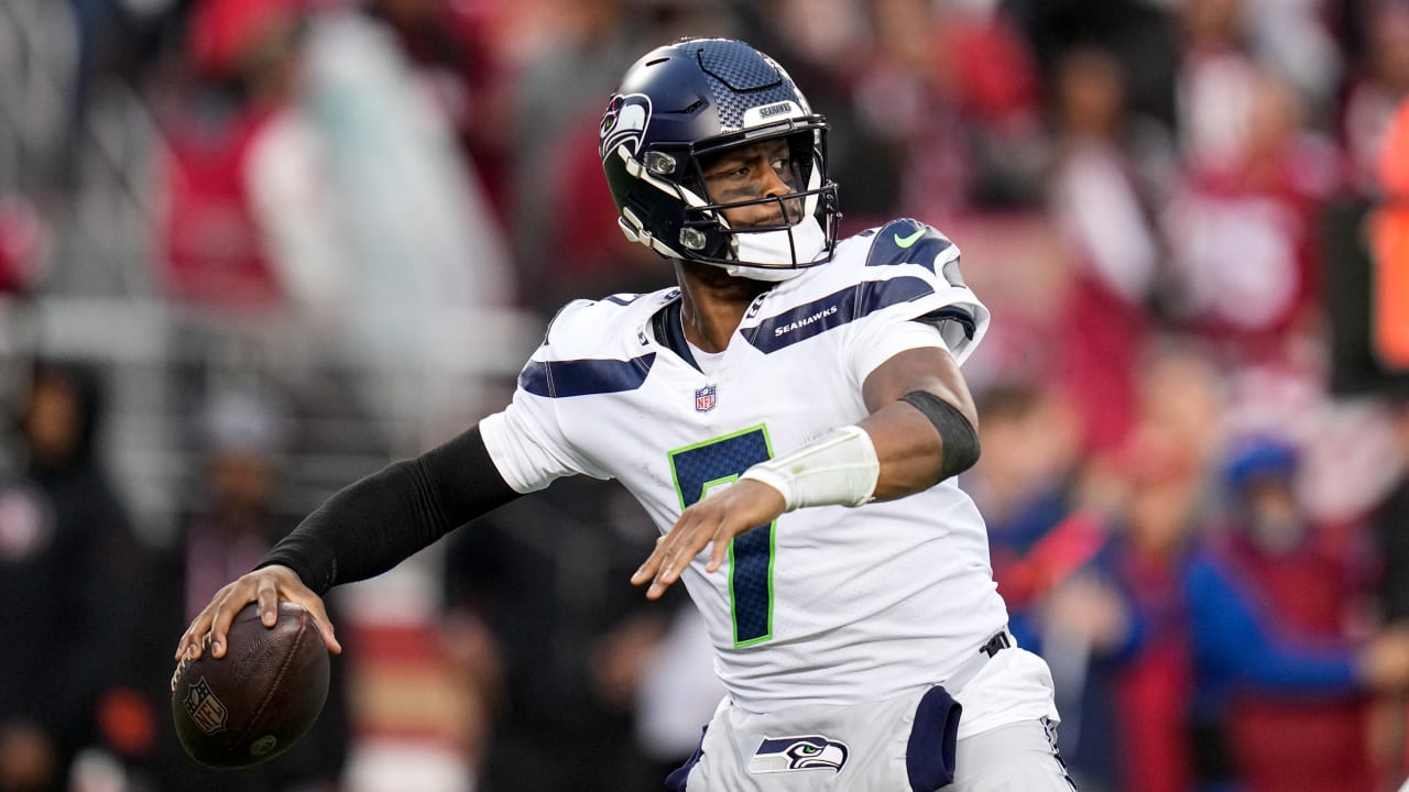 Top 10 Seattle Seahawks quarterback Geno Smith plays | 2022 season