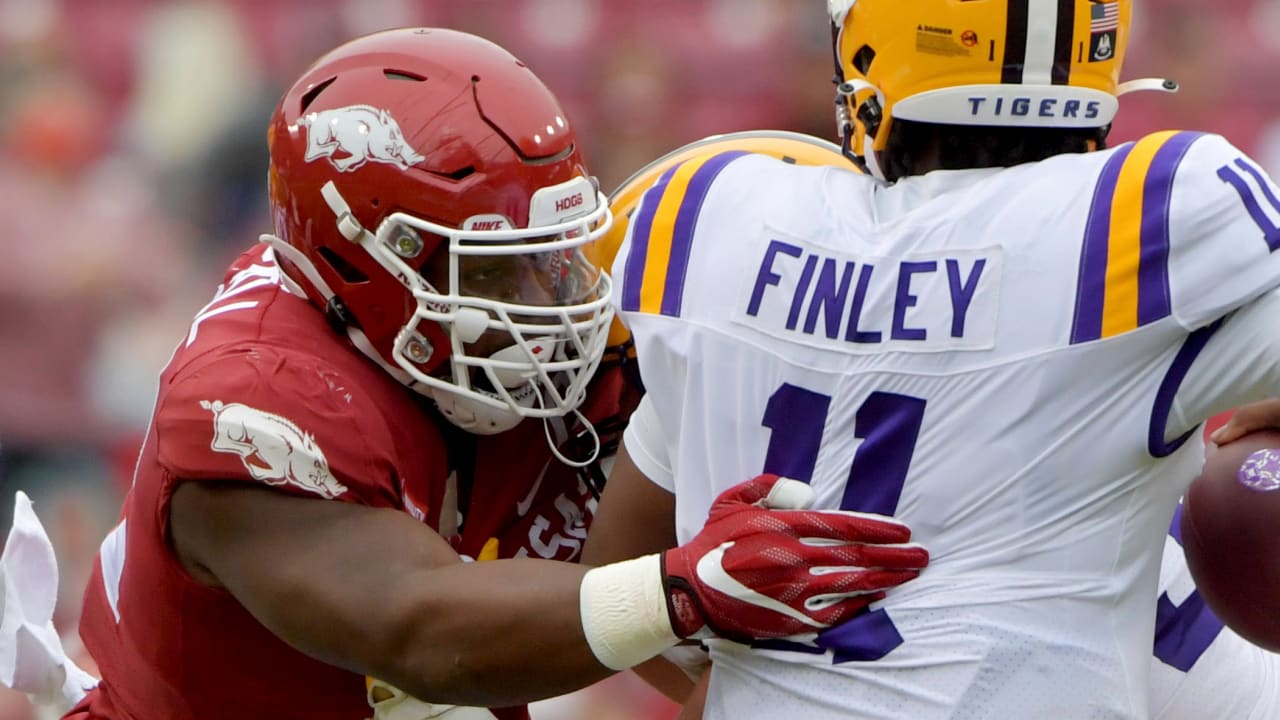 New York Jets select Arkansas defensive tackle Jonathan Marshall with ...