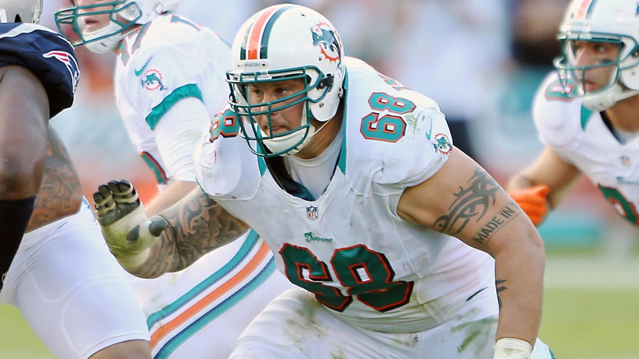 Richie Incognito rejoins Twitter: 'I missed you guys'