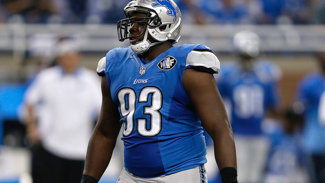 Lions to re-sign DT Tyrunn Walker