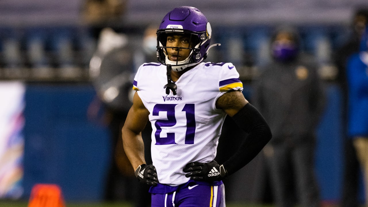 Chiefs trade for Vikings CB Mike Hughes