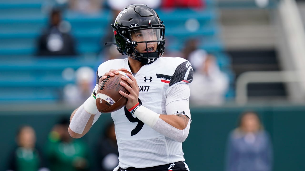 Falcons select Cincinnati QB Desmond Ridder in third round of 2022 NFL ...