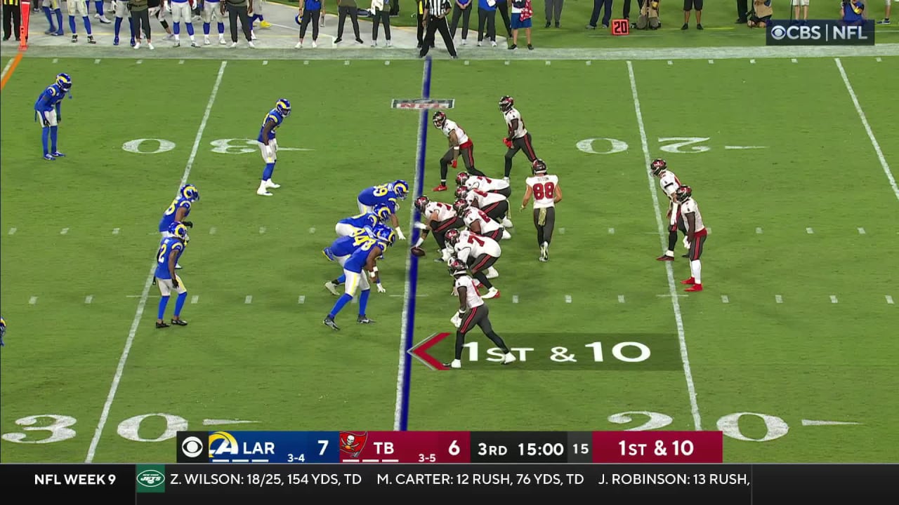 Tampa Bay Buccaneers running back Leonard Fournette's stiff-arm attempt ...