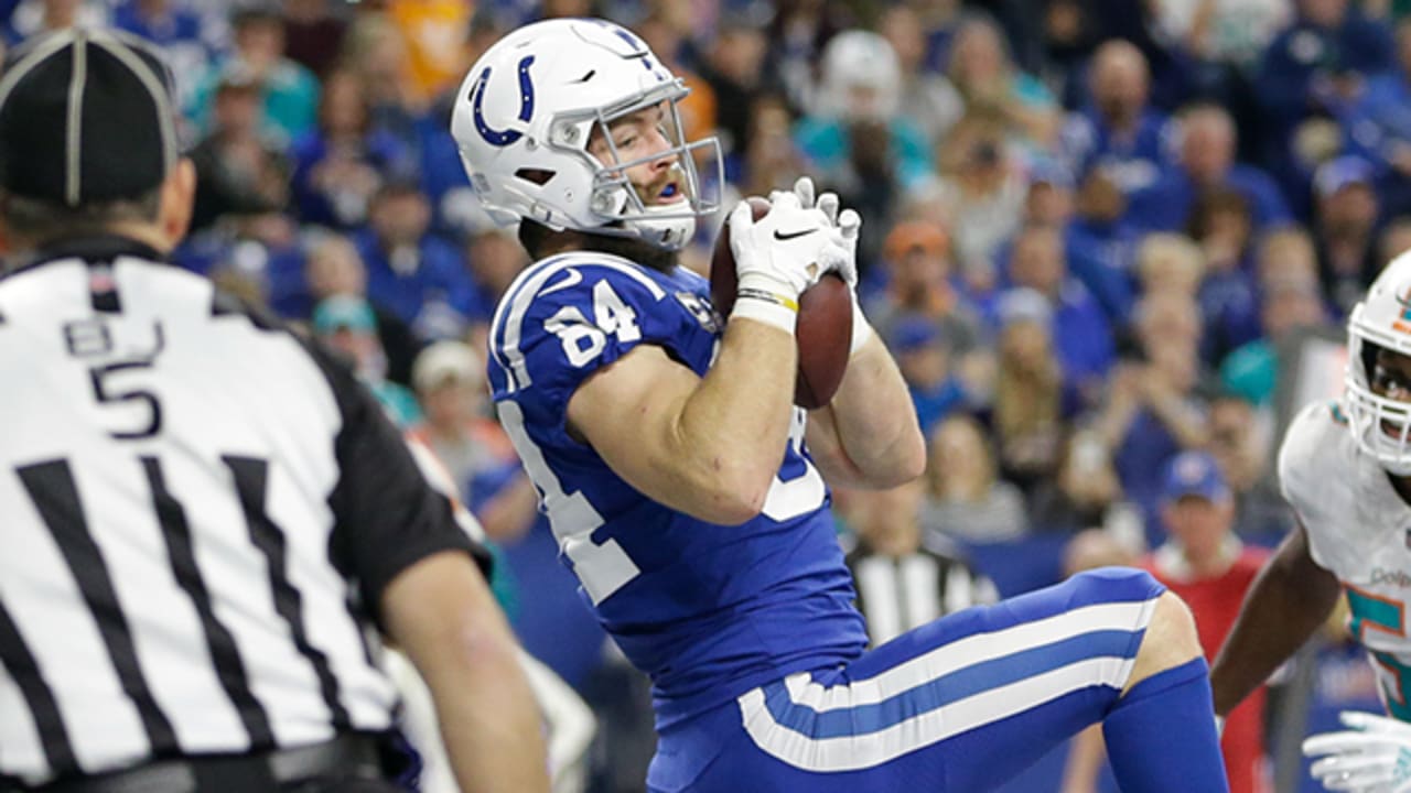 Doyle rules! TE hauls in wide-open TD before half