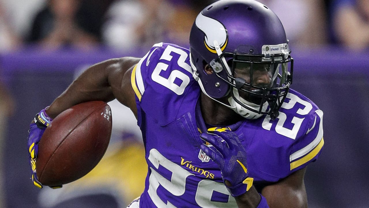 Vikings CB Xavier Rhodes signs $70 million extension