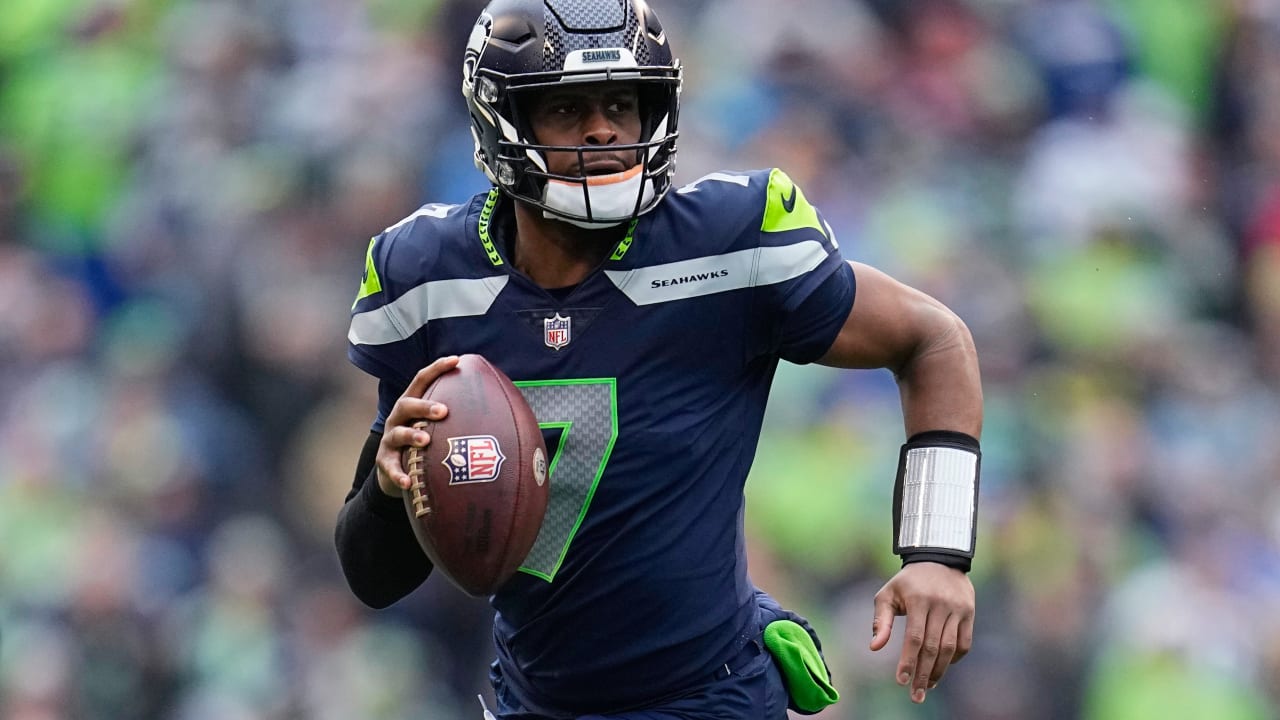 NFL Network's Ian Rapoport: Quarterback Geno Smith agrees to 3-year ...