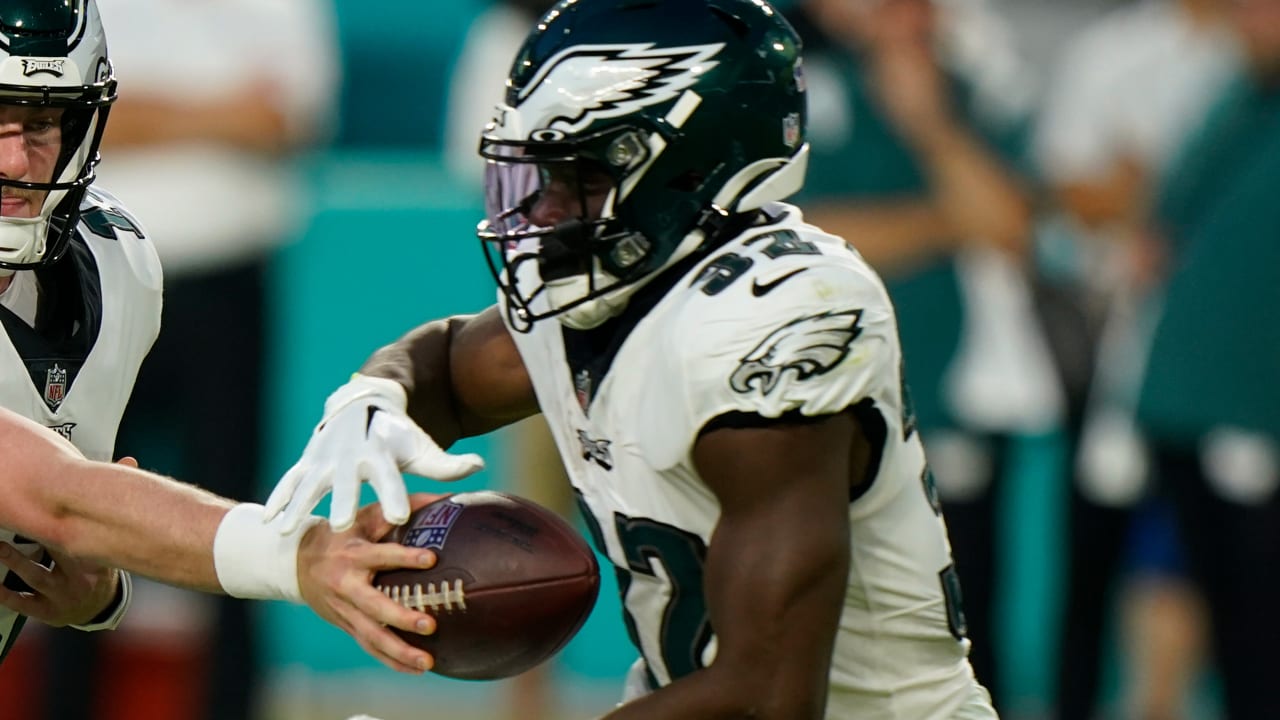 Philadelphia Eagles running back Jason Huntley makes multiple defenders ...
