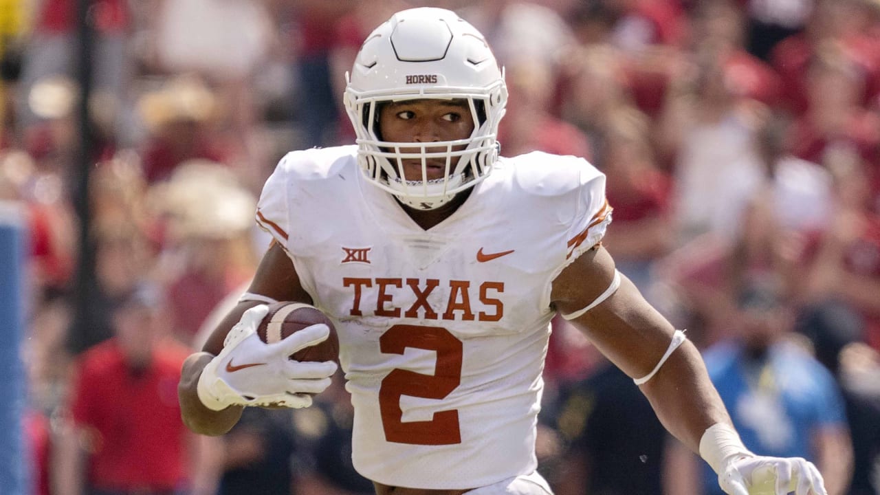 Chicago Bears select running back Roschon Johnson with No. 115 pick in ...