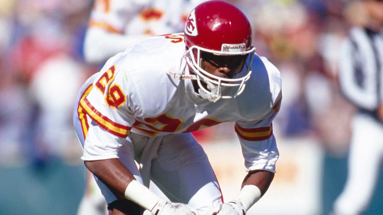 Former Los Angeles/Oakland Raiders and Kansas City Chiefs defensive ...