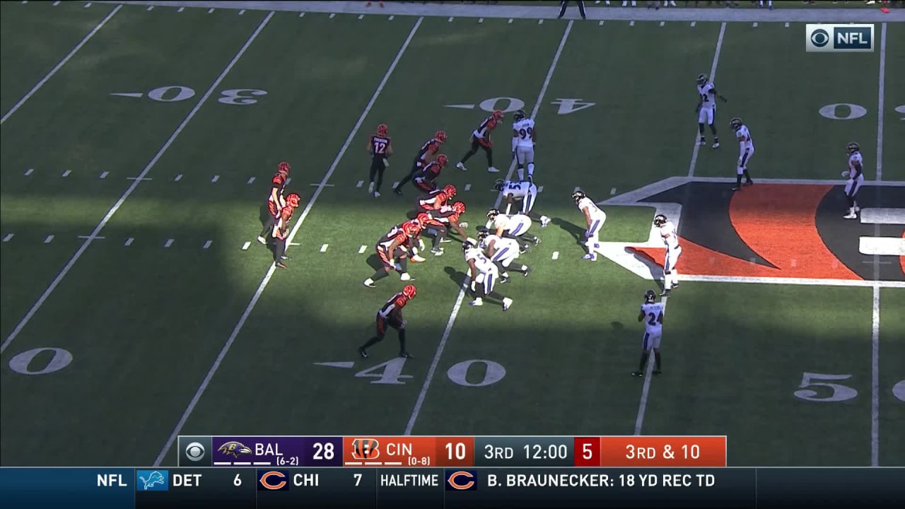Finley finds an open Tyler Boyd in the middle of the field for 24 yards ...