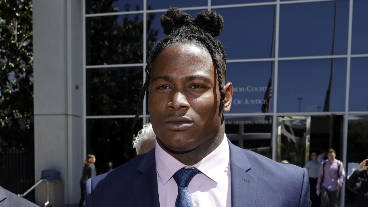 Reuben Foster's domestic violence charges dismissed
