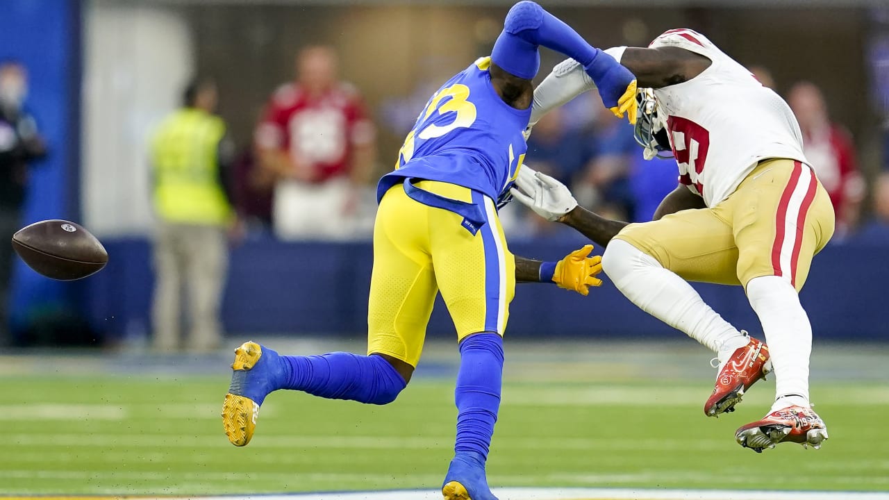 San Francisco 49ers wide receiver Deebo Samuel shaken up after big PBU ...