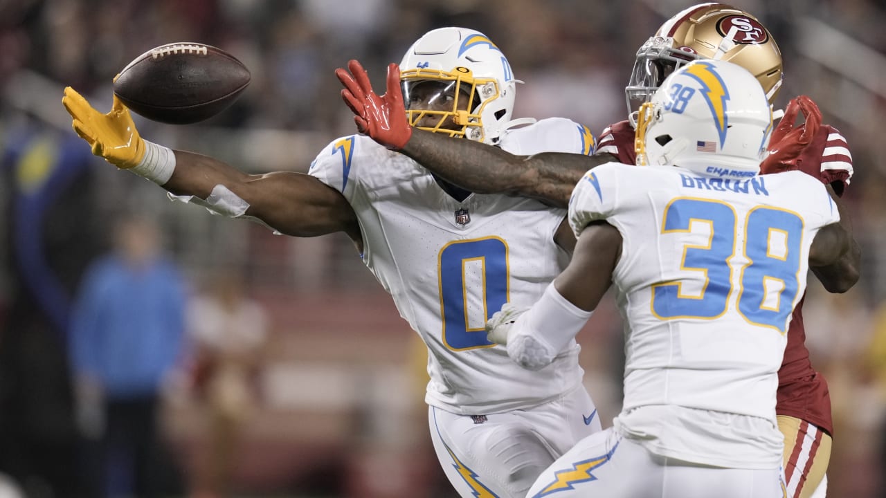 Can't-Miss Play: Los Angeles Chargers rookie linebacker Daiyan Henley ...