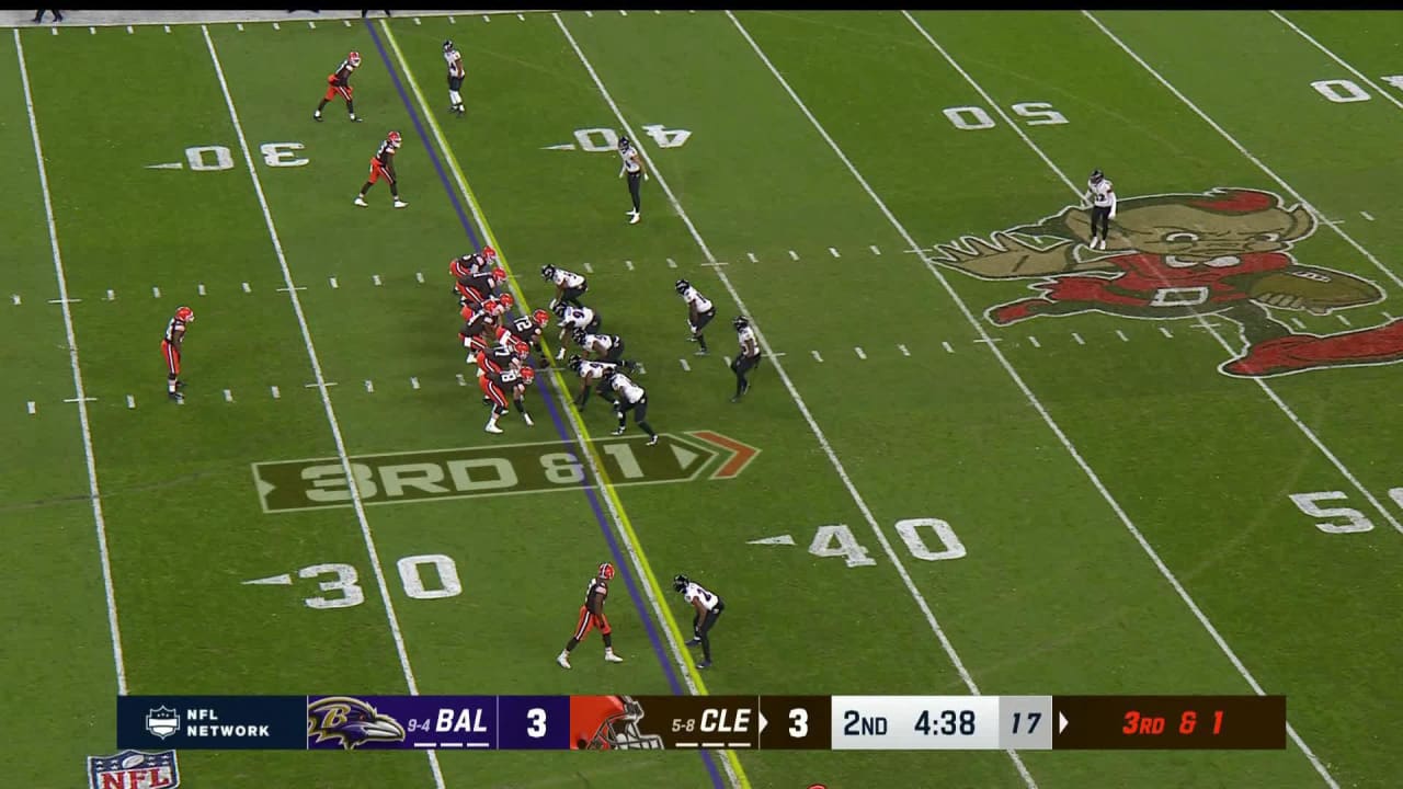 Cleveland Browns running back Nick Chubb displays elusiveness on 18 ...