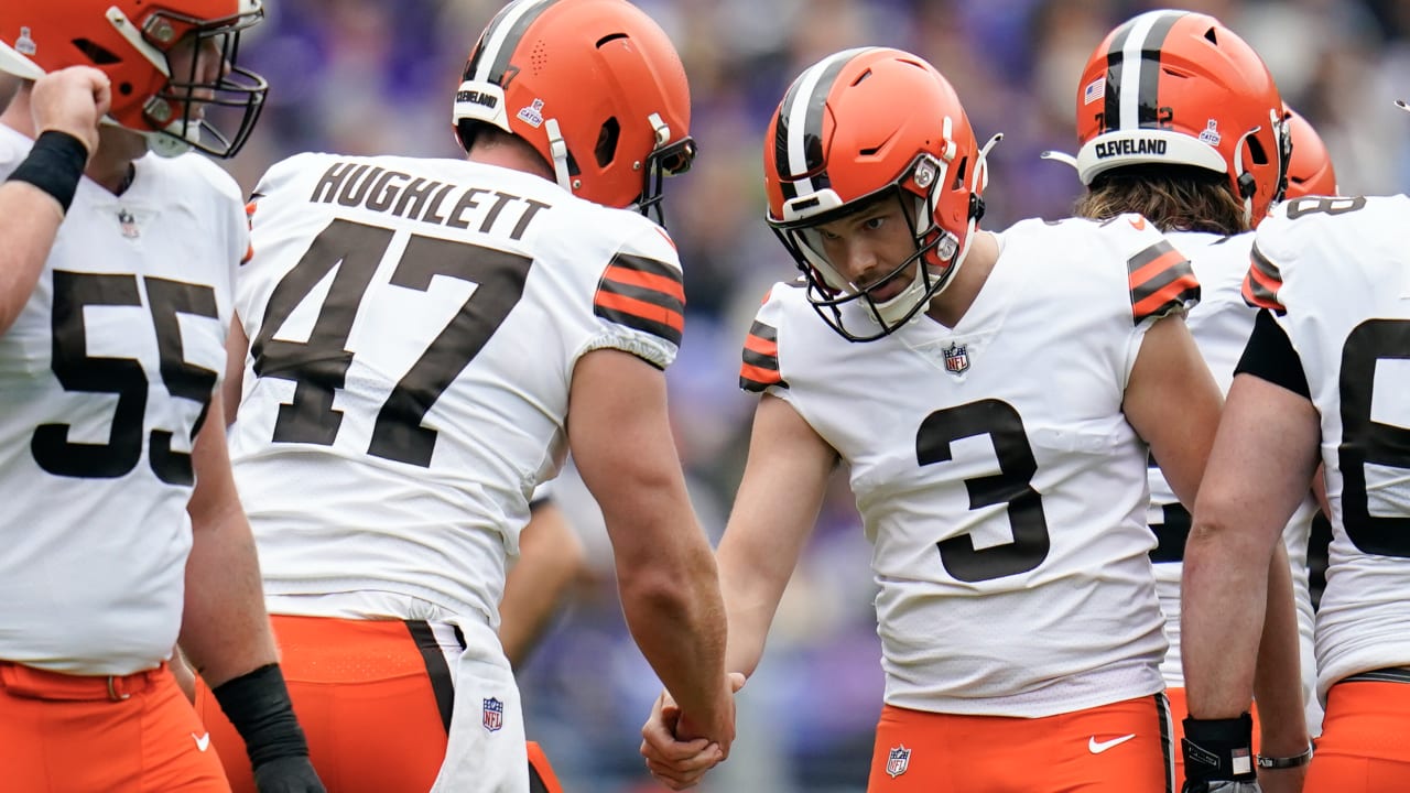 Cleveland Browns kicker Cade York gauges wind perfectly on 37-yard FG