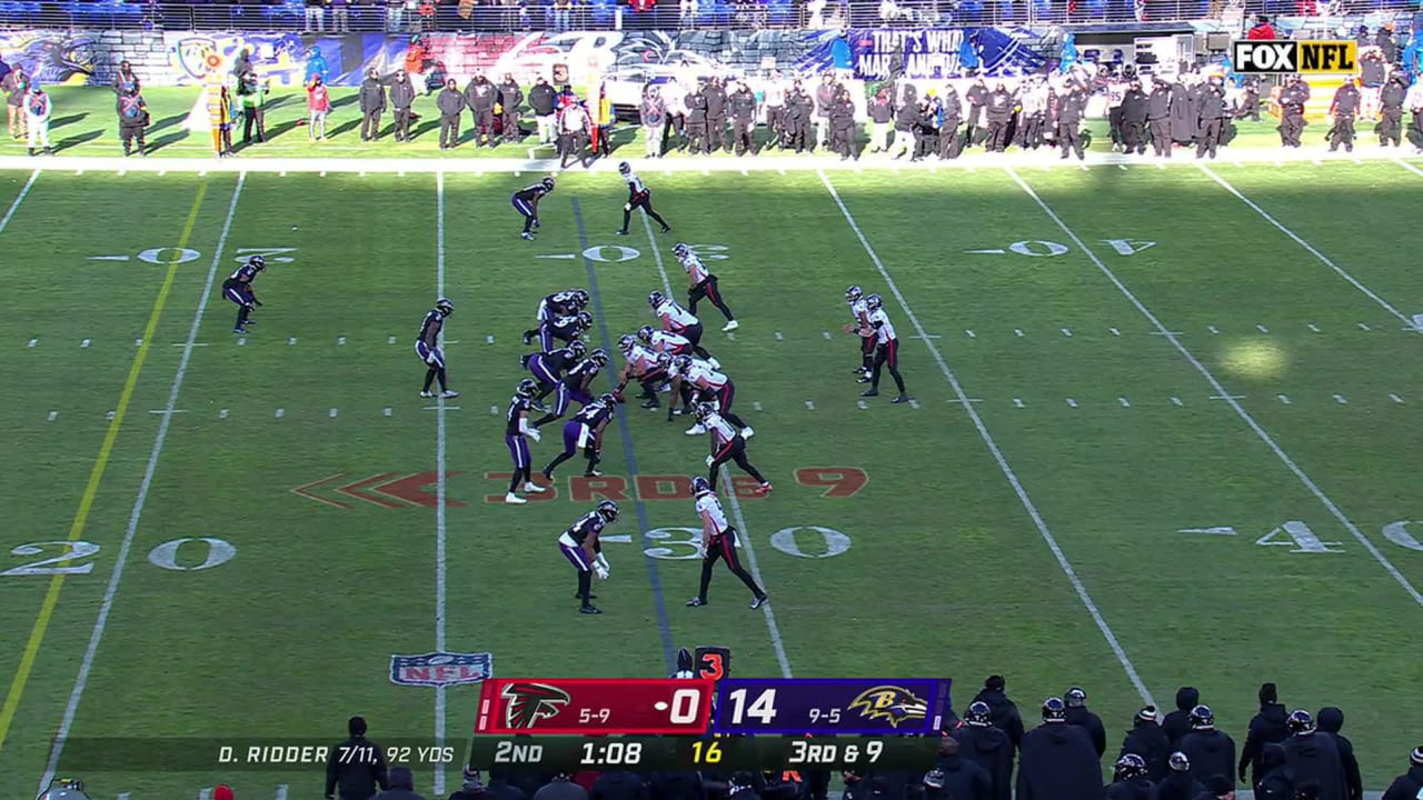 Atlanta Falcons wide receiver Drake London's acrobatic high-point catch ...