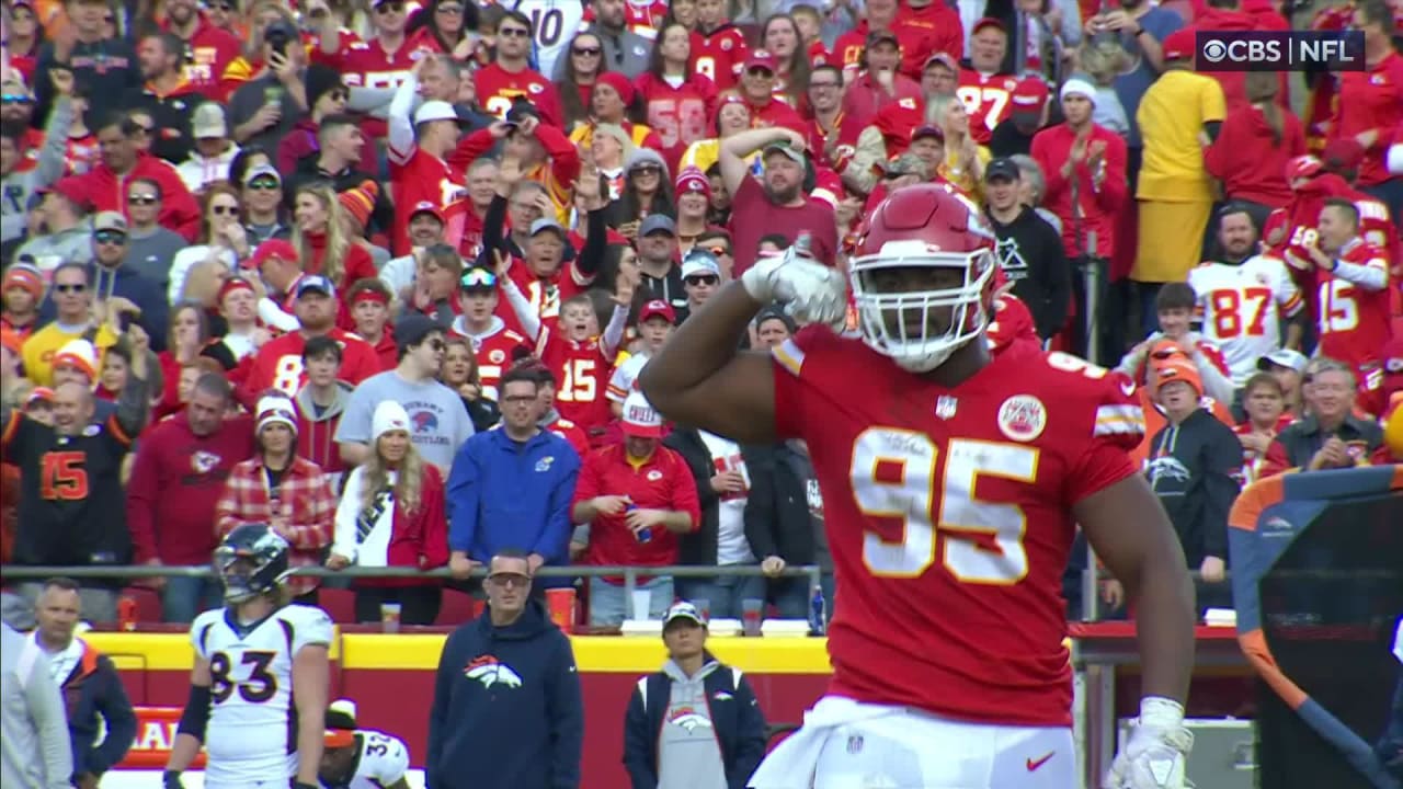 Kansas City Chiefs defensive tackle Chris Jones' bear-hug sack of ...
