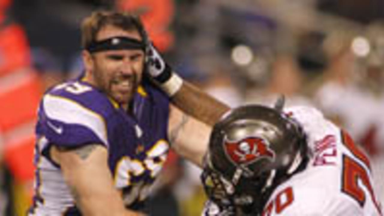 Jared Allen bloodied after 'TNF' fight with Donald Penn
