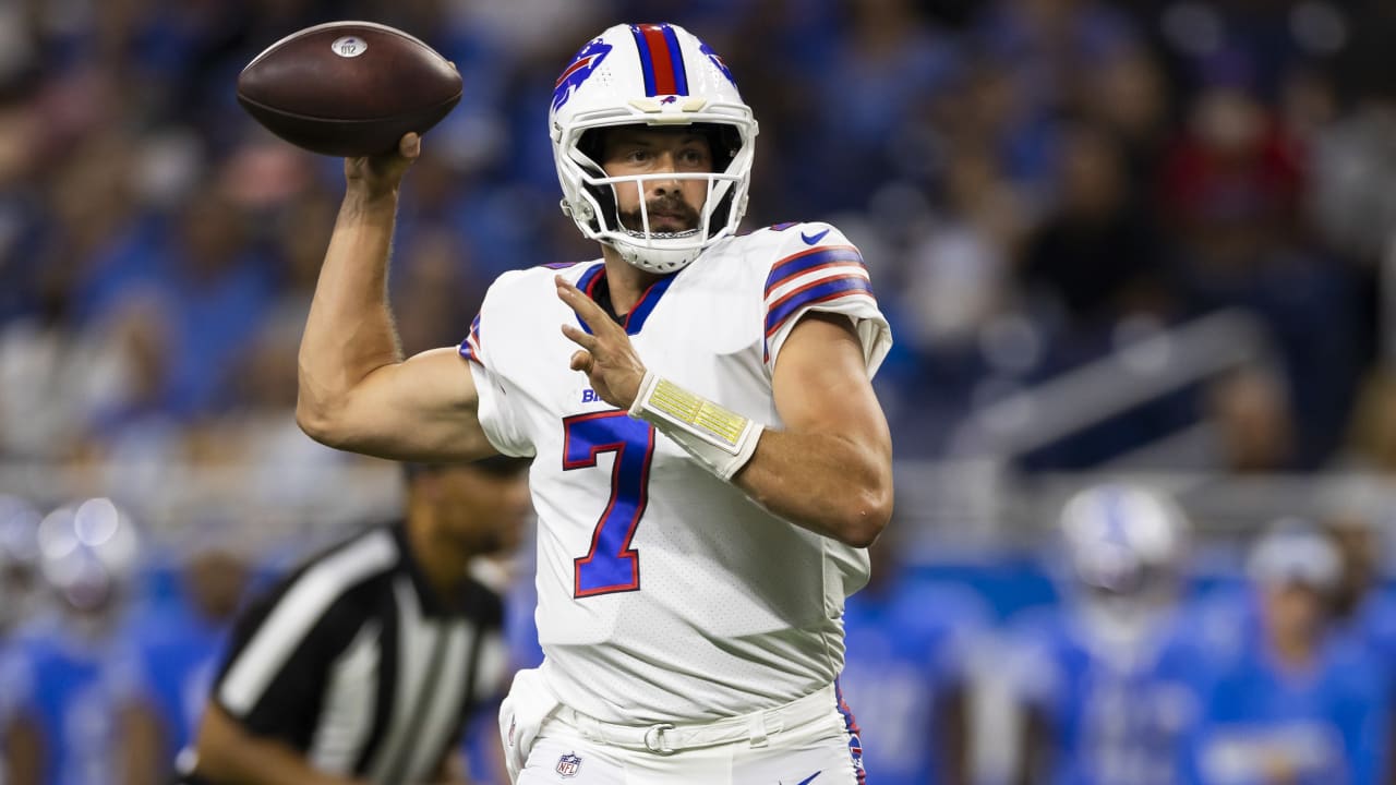 Buffalo Bills quarterback Davis Webb takes off on QB draw for speedy ...