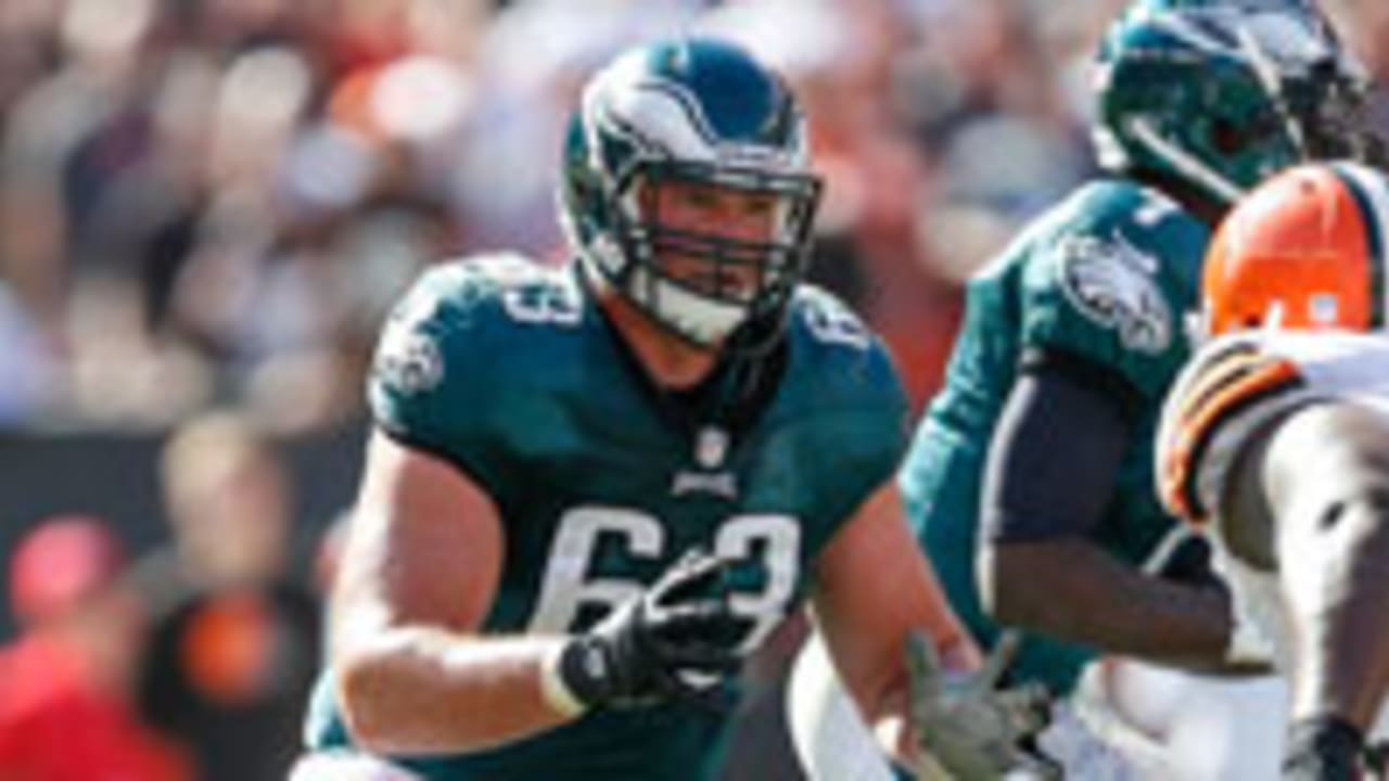Danny Watkins released by Philadelphia Eagles