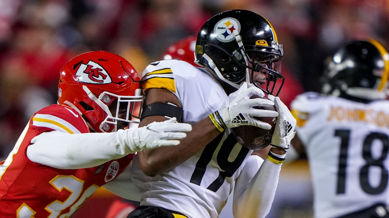 Pittsburgh Steelers wide receiver JuJu Smith-Schuster returns to the ...