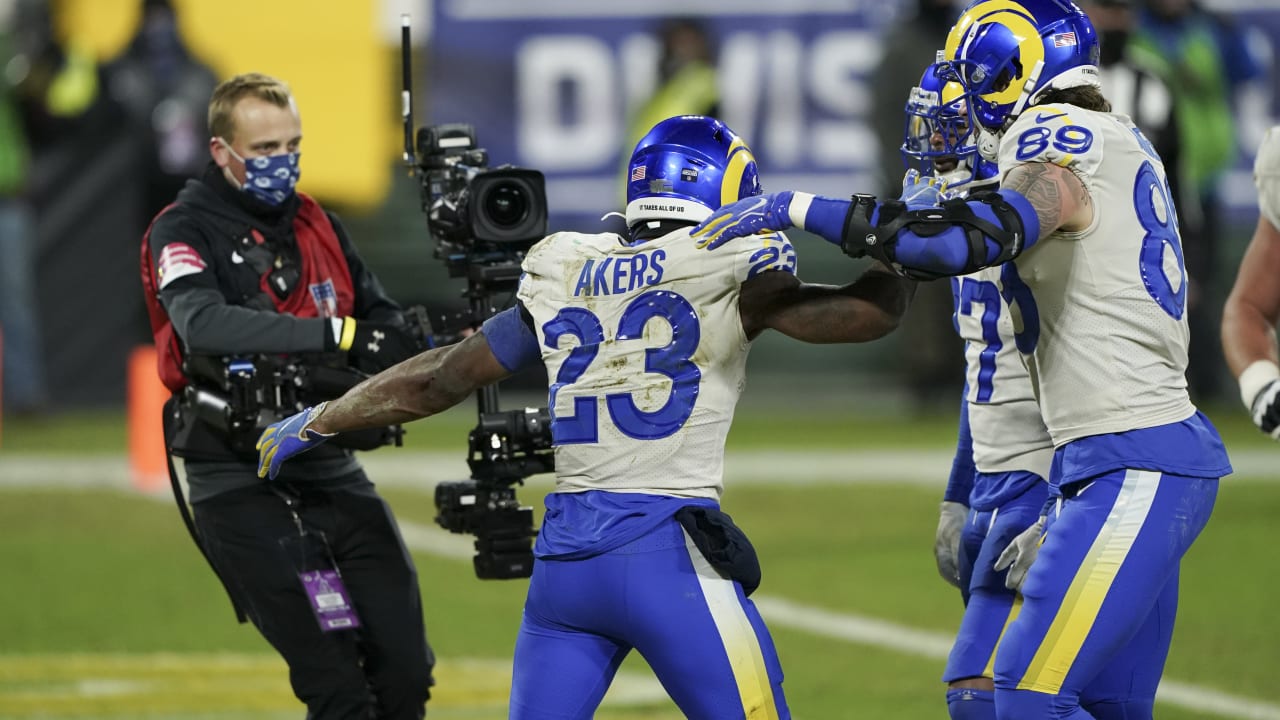 The Los Angeles Rams flip it to running back Cam Akers on a hook-and ...