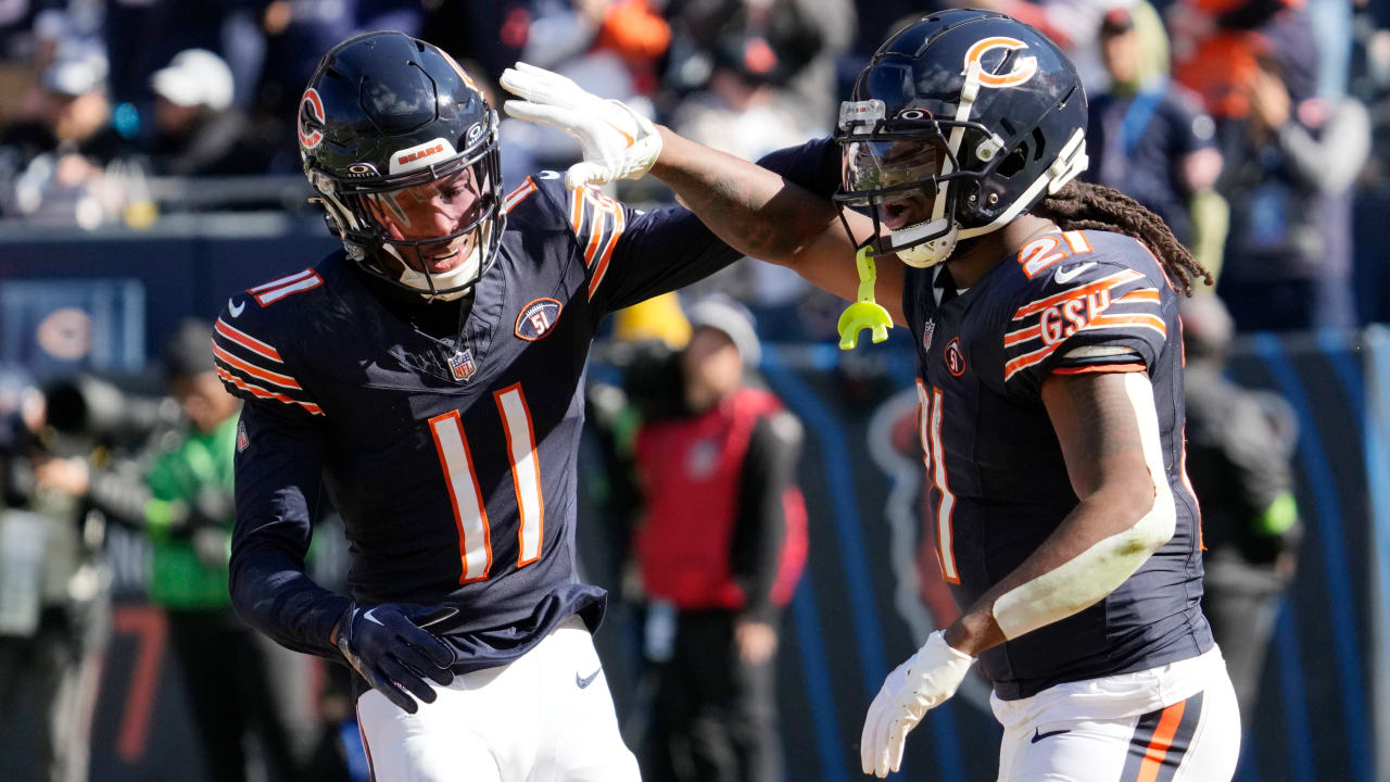 Chicago Bears running back D'Onta Foreman's second TD of game extends ...
