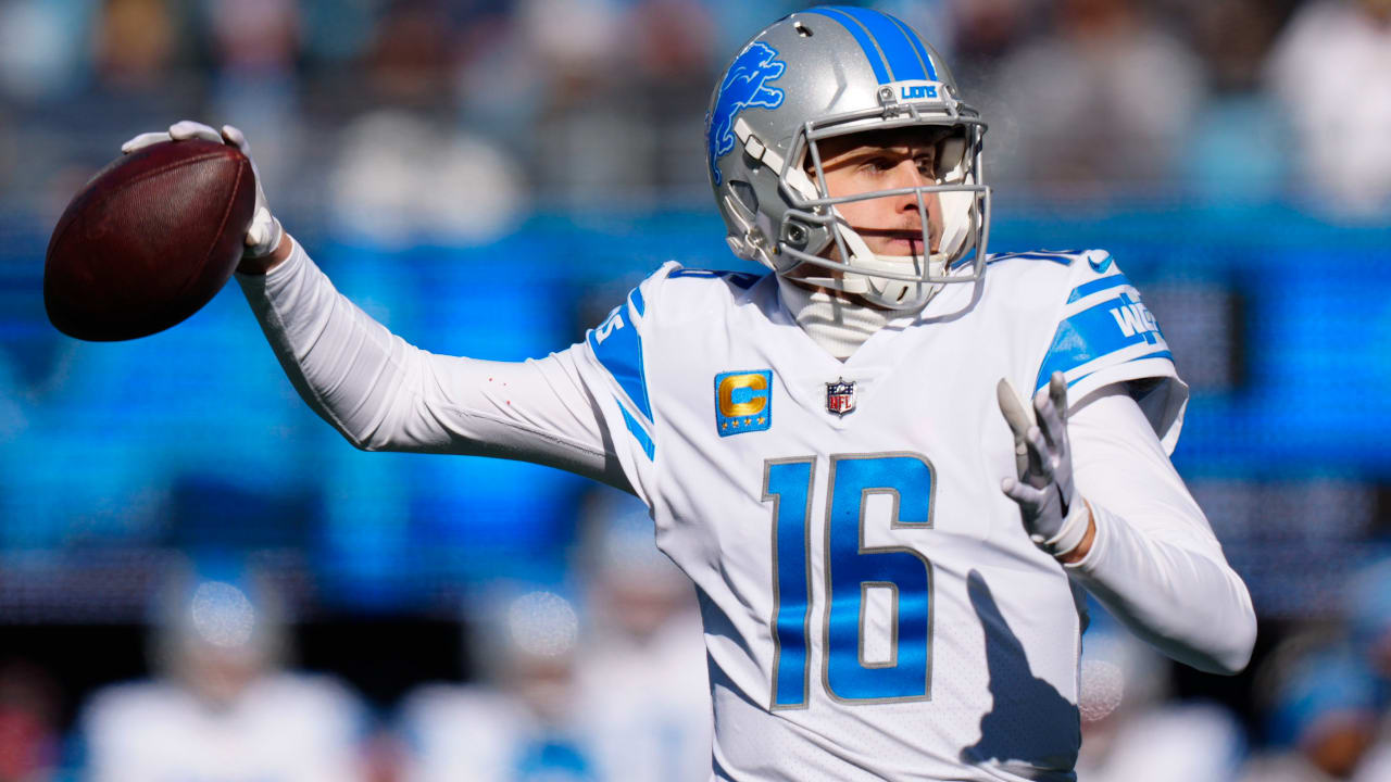 Detroit Lions quarterback Jared Goff's fourth-down throw finds Detroit ...