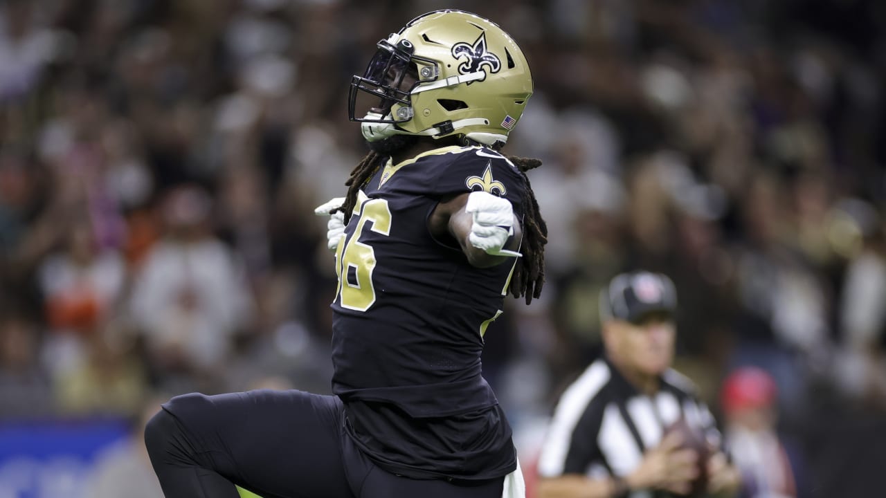 New Orleans Saints linebacker Demario Davis hunts down Cincinnati ...