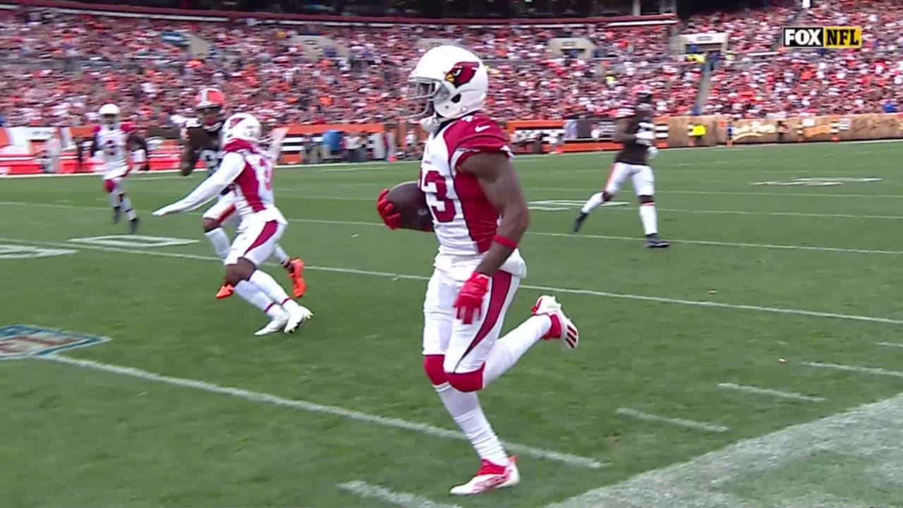 Cleveland Browns quarterback Baker Mayfield overthrows a pass for an ...