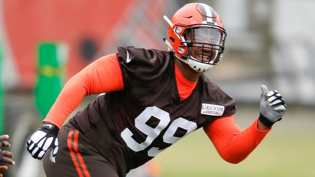 Battery charge against Caleb Brantley dismissed