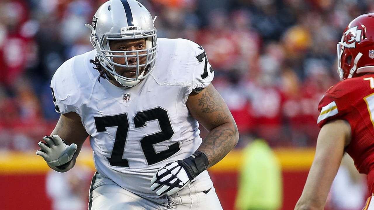 Donald Penn: Raiders 'got things rolling now'
