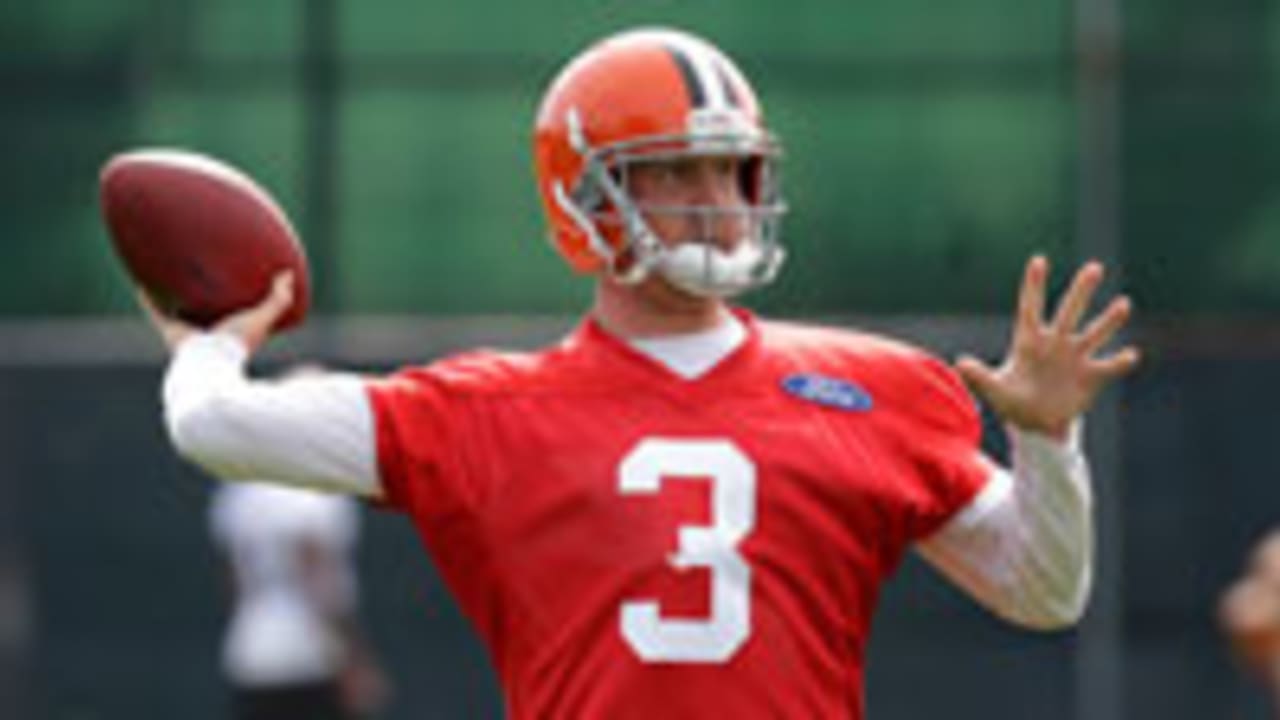 Brandon Weeden: 'Really can't work on' batted passes