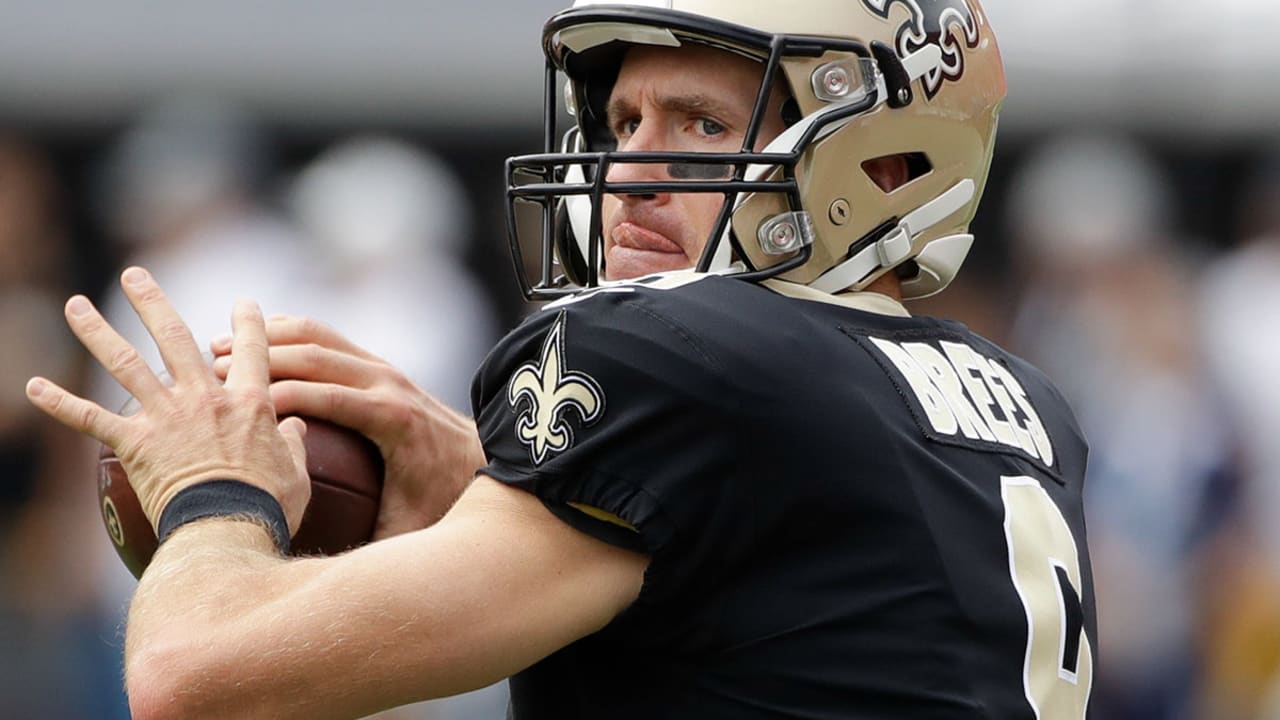 Drew Brees traveling back to L.A. to have hand surgery