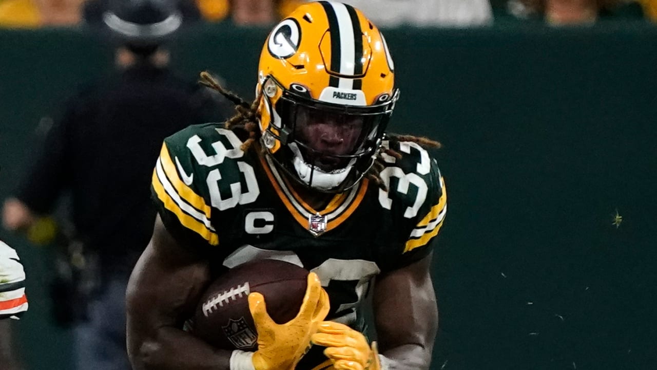 Green Bay Packers running back Aaron Jones surpasses 100 yards rushing ...