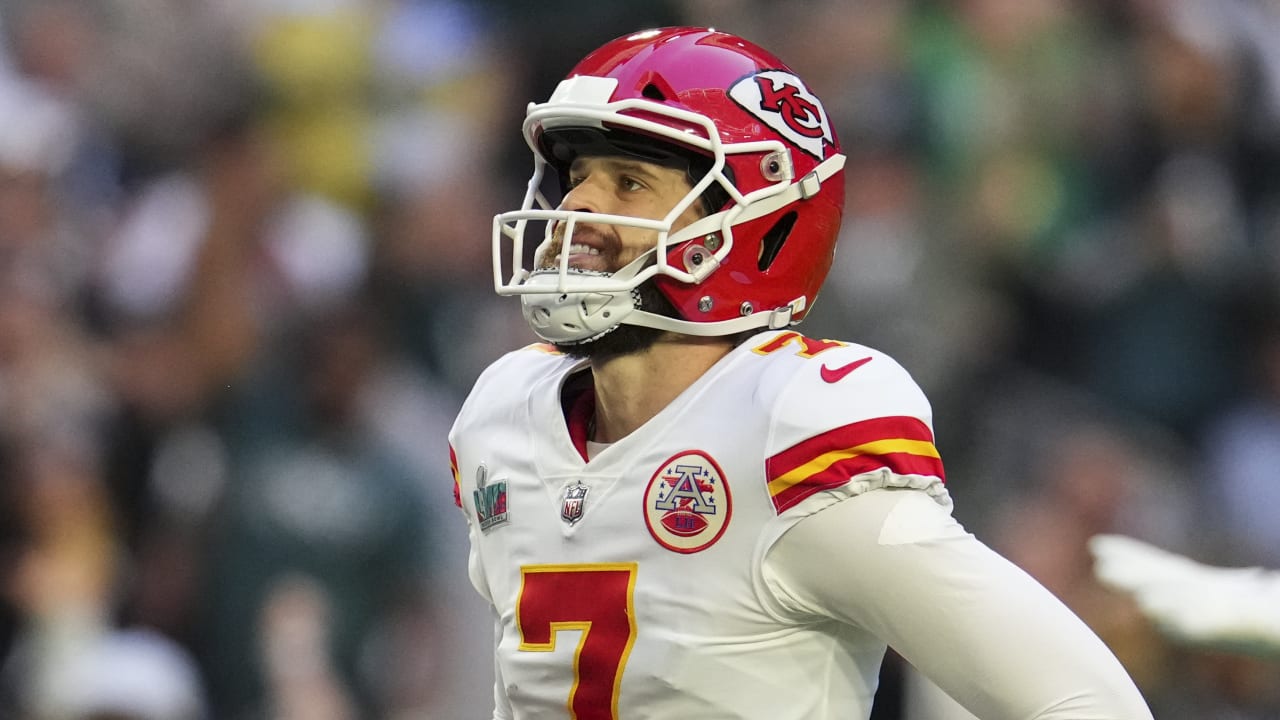 Kansas City Chiefs kicker Harrison Butker's 42-yard FG misses after ...